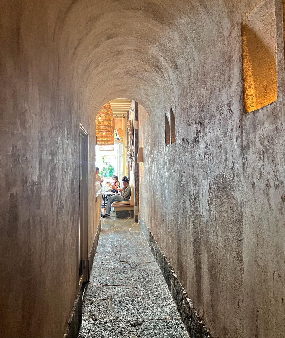 Convergence of Push/Pull Models of Knowledge Collection